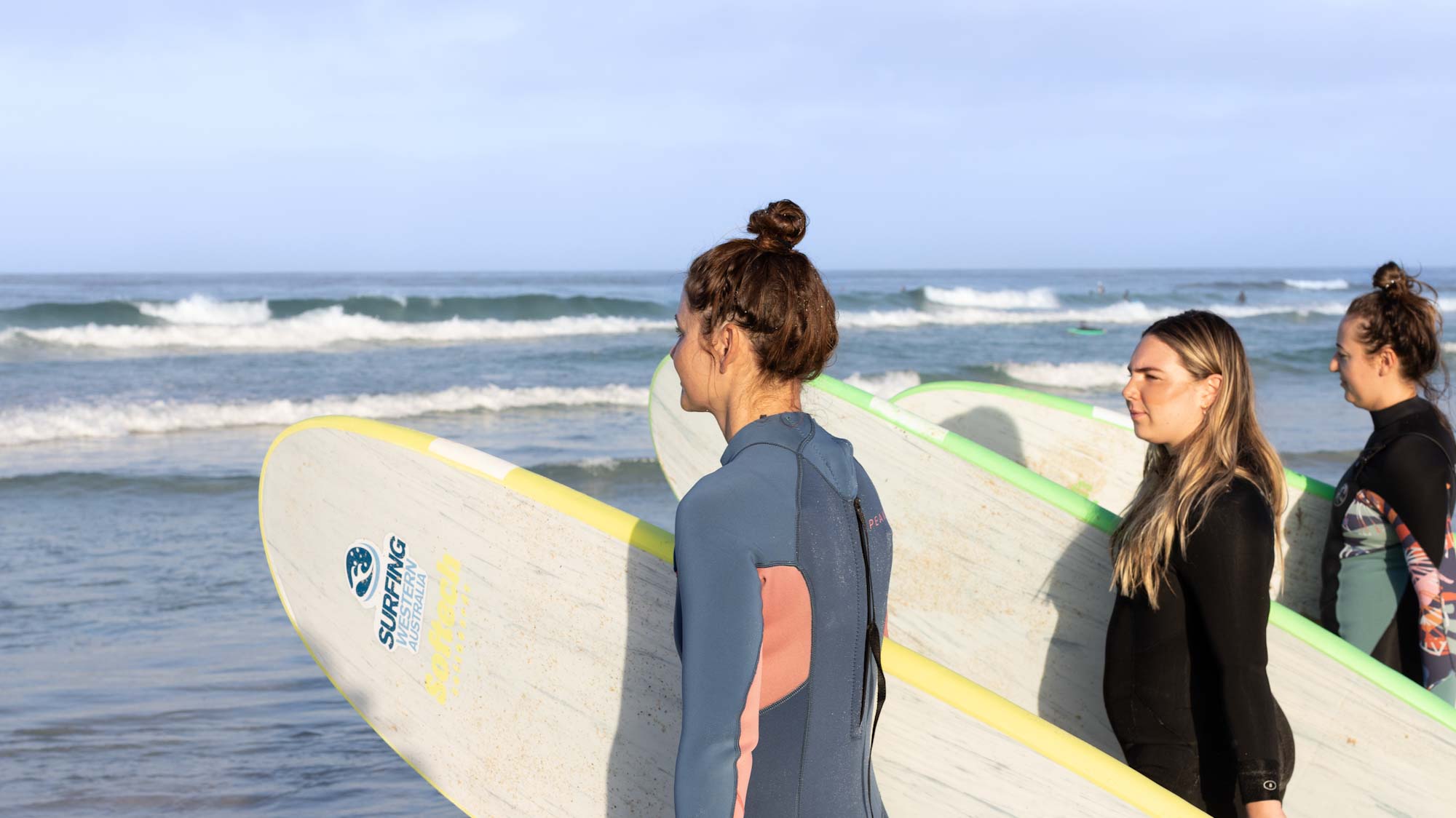 BEYOND WAVES - Surfing WA Surf School